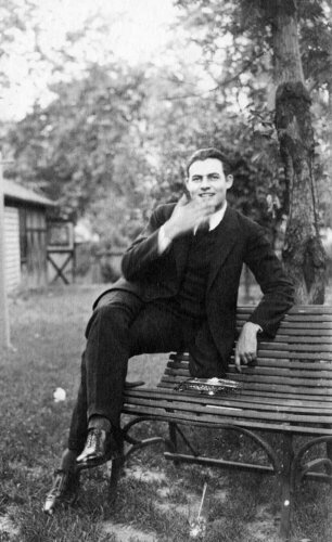 Watch Hemingway Episode 1: A Writer | PBS | Hemingway | Ken Burns | PBS