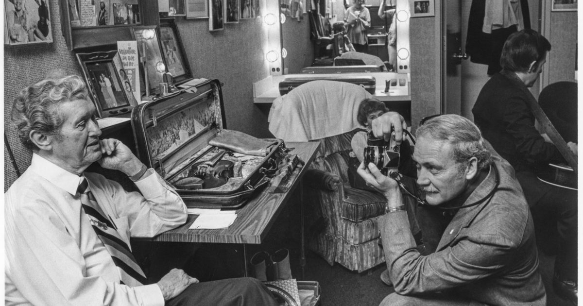 Les Leverett | Country Music | Ken Burns | PBS