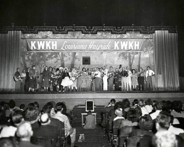 Episode 3 | “The Hillbilly Shakespeare” (1945 – 1953) | Country Music ...